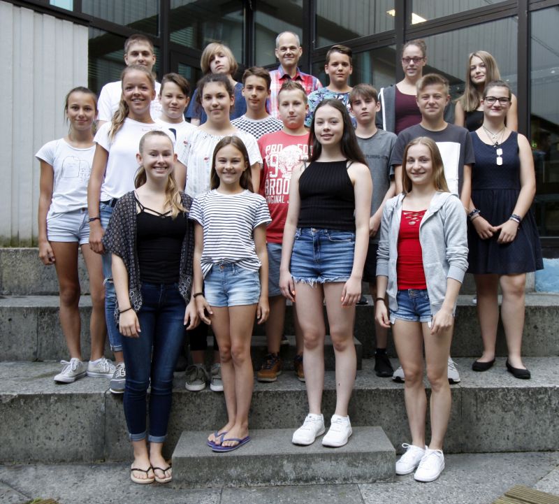 Klassenbilder der Realschule plus und Fachoberschule Dahn